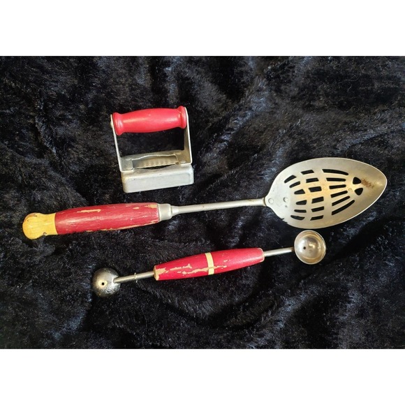 Ekco A&J | Kitchen | Vintage Set Utensils Ekco Aj Red Wood Handle ...